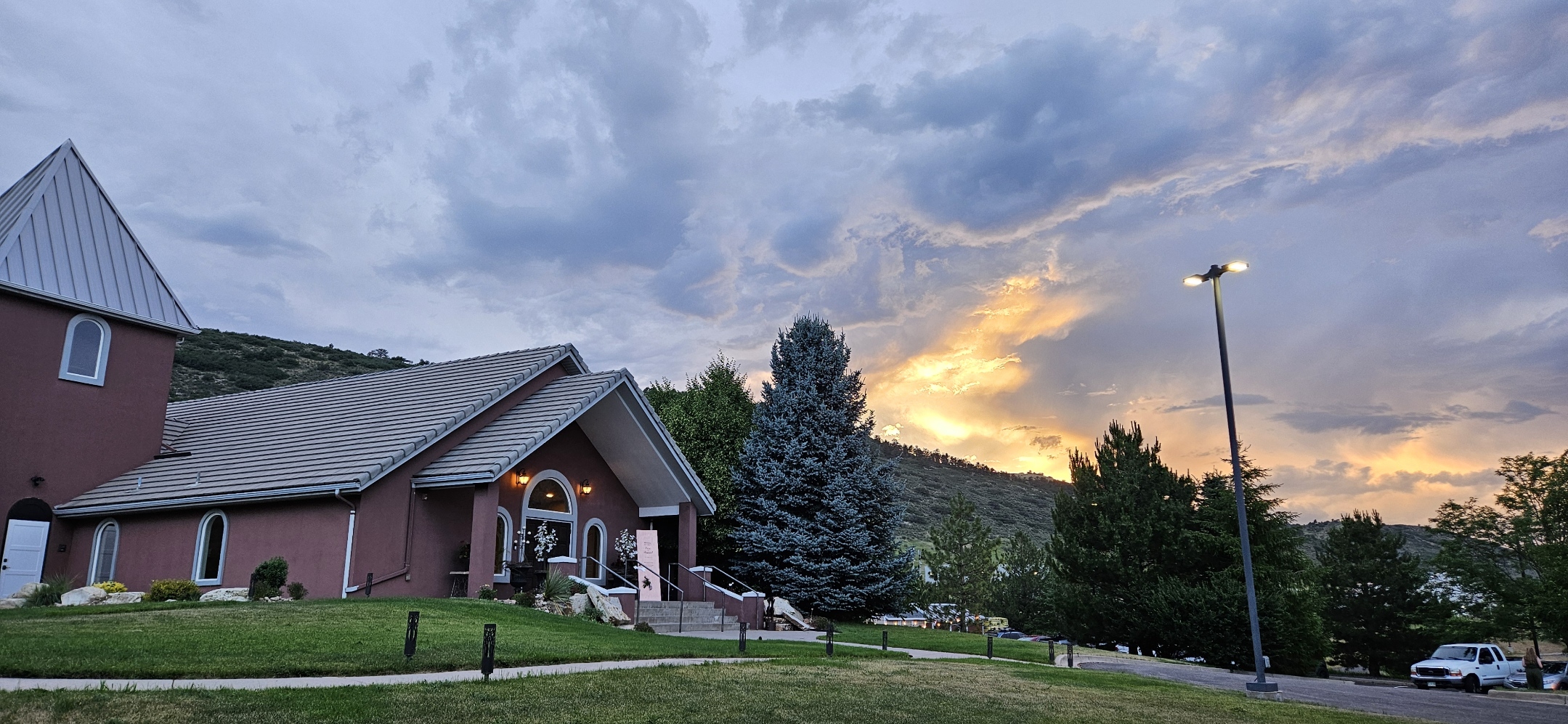 Three Trees Chapel :: Planning Your Colorado Wedding When You’re Out of ...